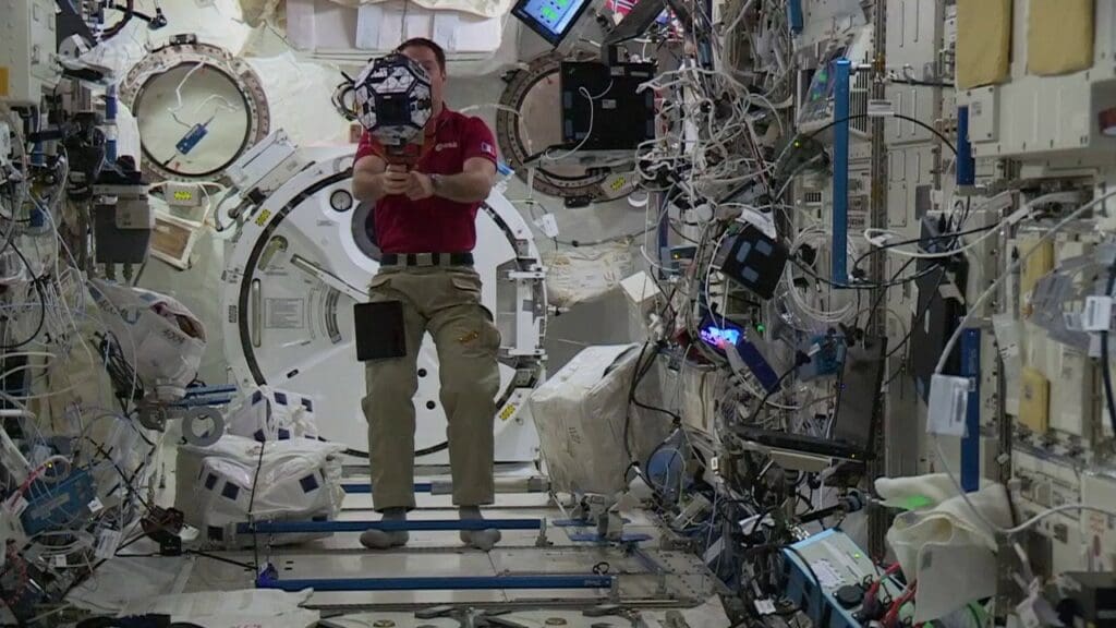 Spacecraft Docking: Techniques and Challenges in Rendezvous Operations ...